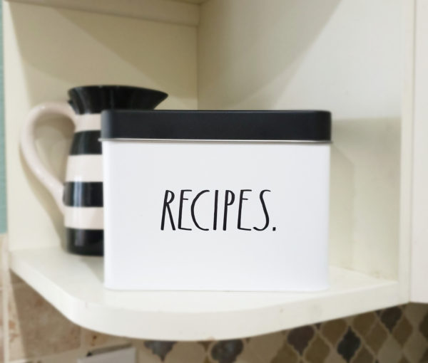 Old-Fashioned Sugar Cookies | Sassy Cassy's