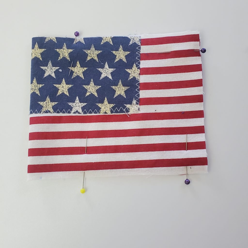 How Sew Patriotic Flags Using Fabric Scraps | Sassy Cassy's