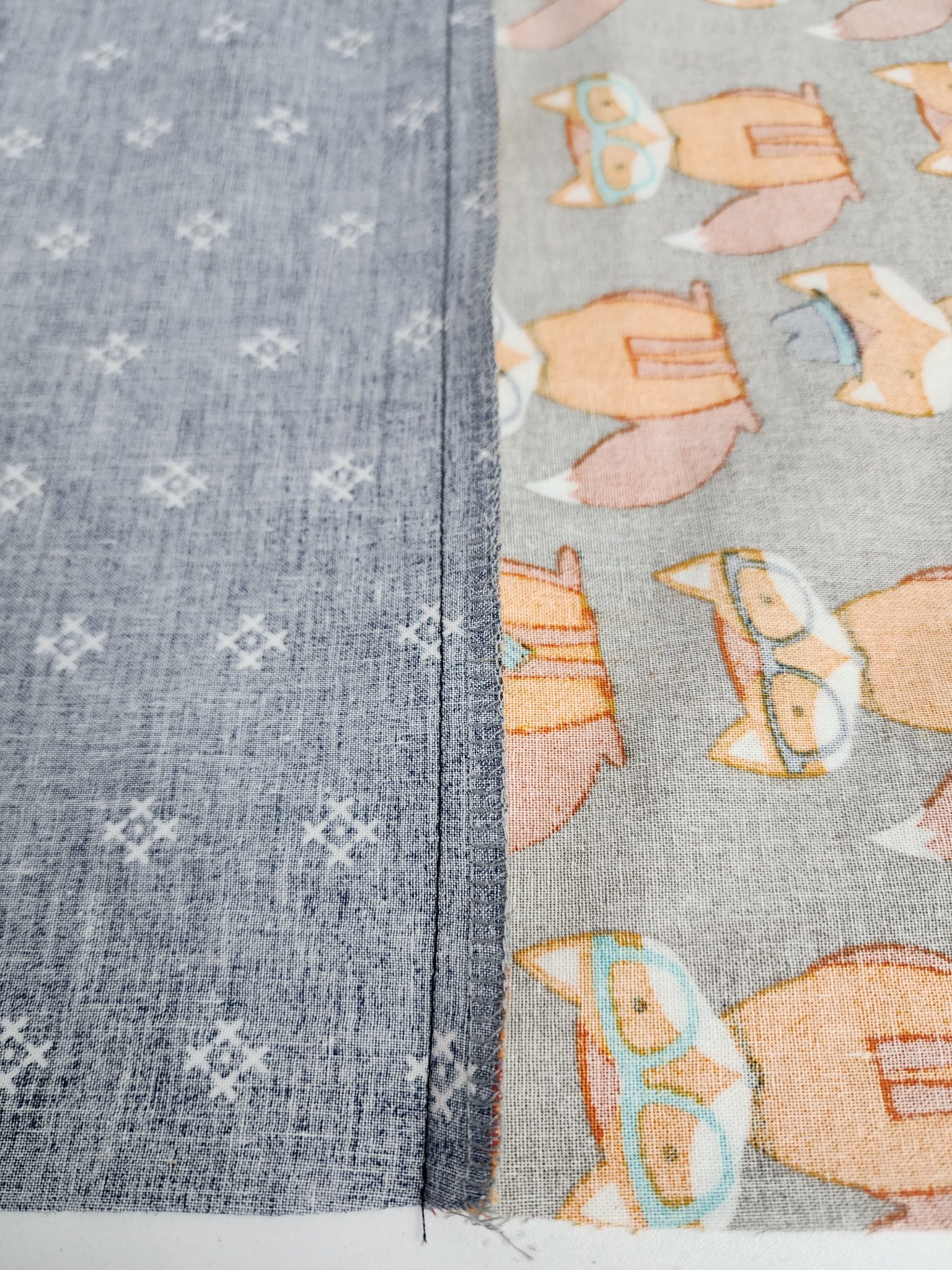 Sewing A Pillowcase In 4 Easy Steps | Sassy Cassy's